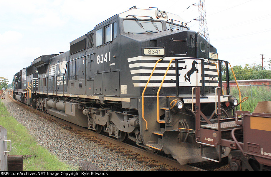 NS C40-8W #8341 on 24Z
